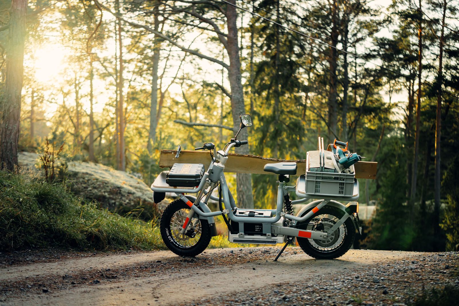 Cake Makka :work Moped Review